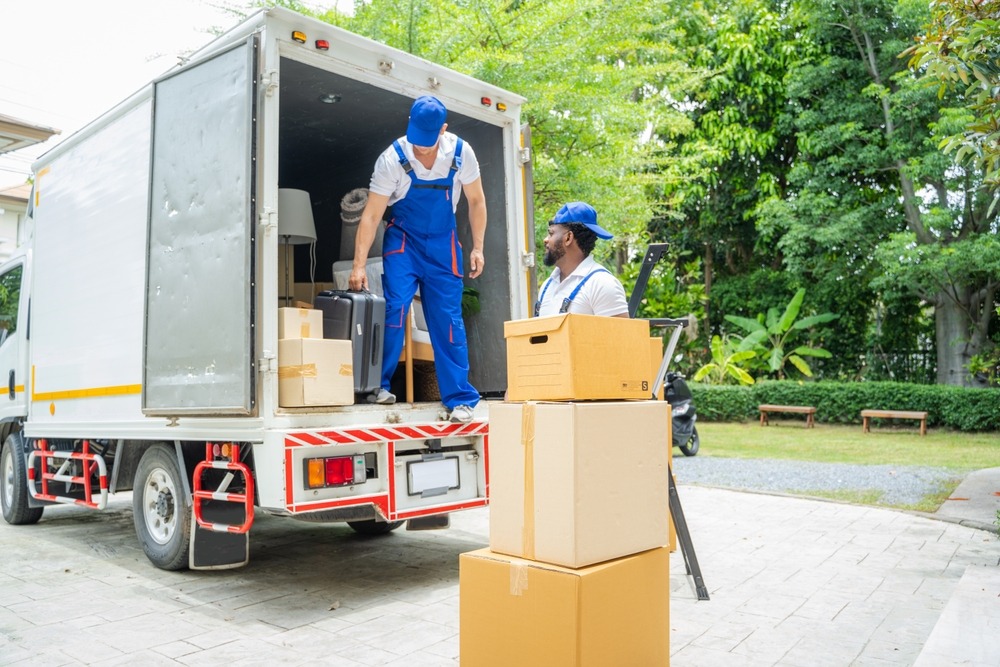 Non-Allowable Items That Cannot Be Transported by Movers | O'Malley Moving